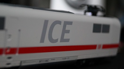 Roco HO規 ICE2開箱 – Tony.Wu's Blog