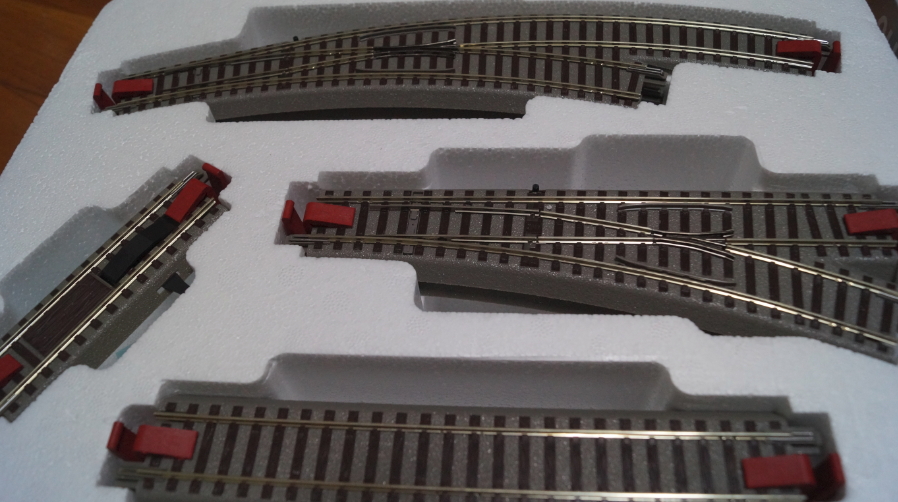 HO規 Roco 61102 軌道組 Track Set C 開箱 – Tony.Wu's Blog