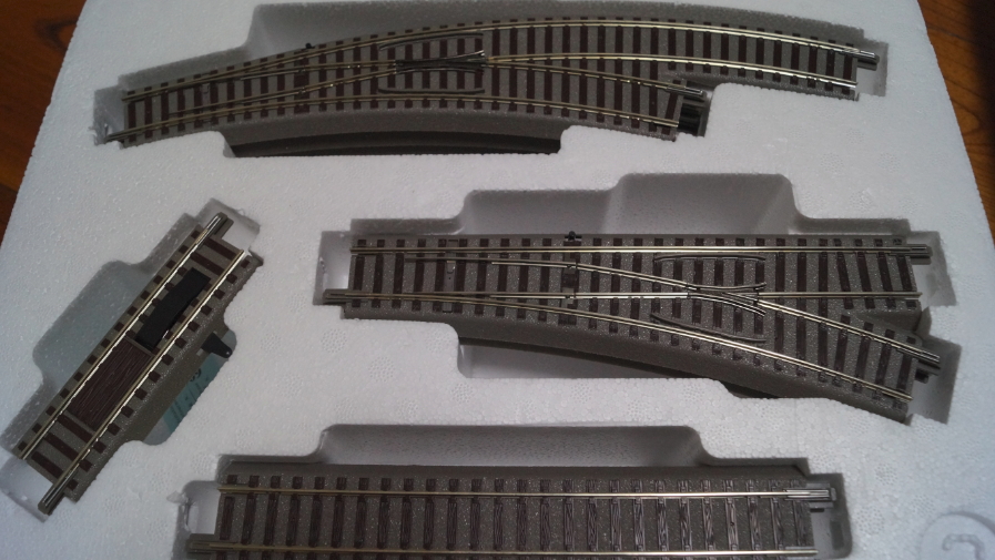 HO規 Roco 61102 軌道組 Track Set C 開箱 – Tony.Wu's Blog